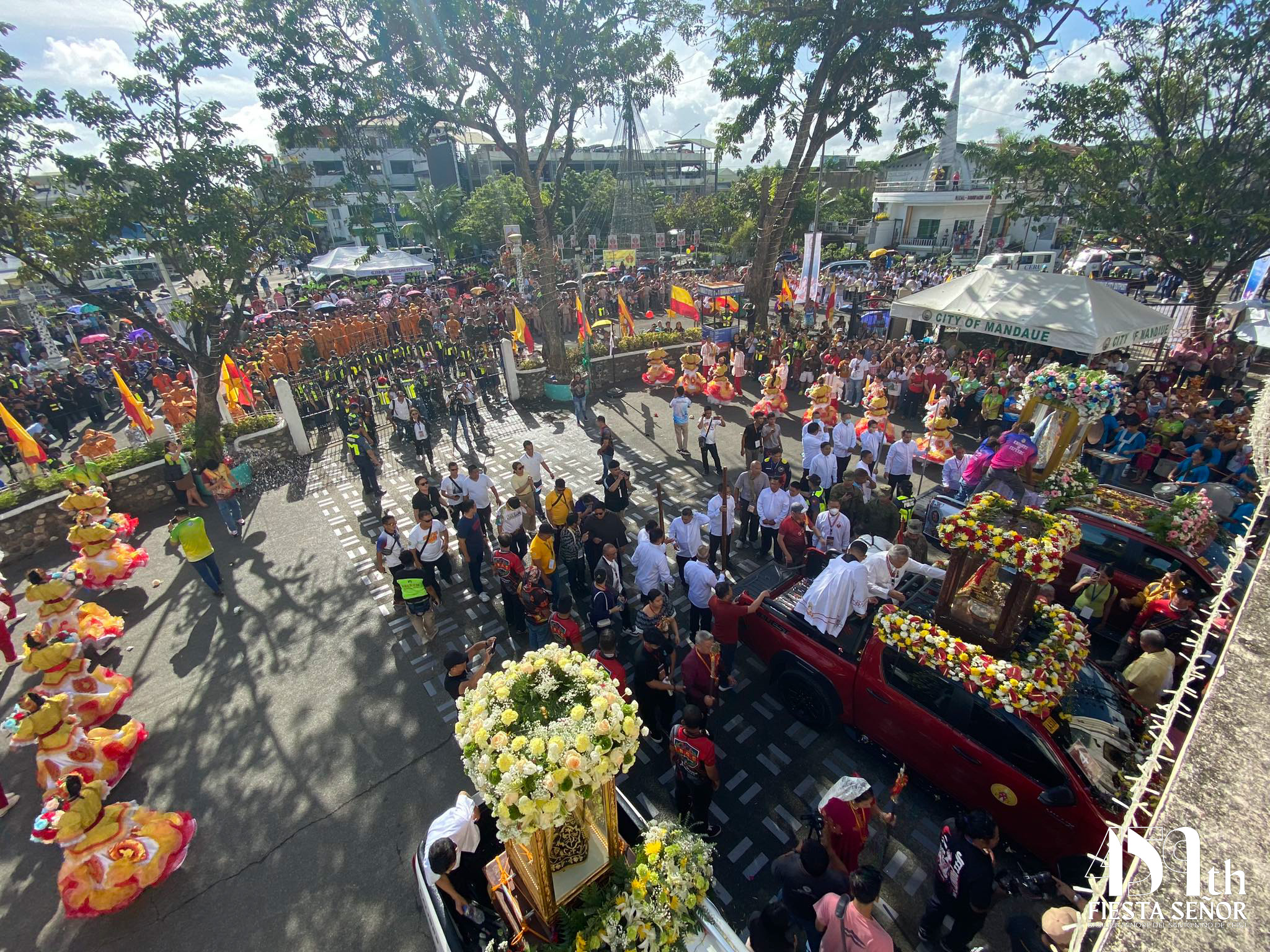 St. Joseph joins Fluvial Parade for the first time